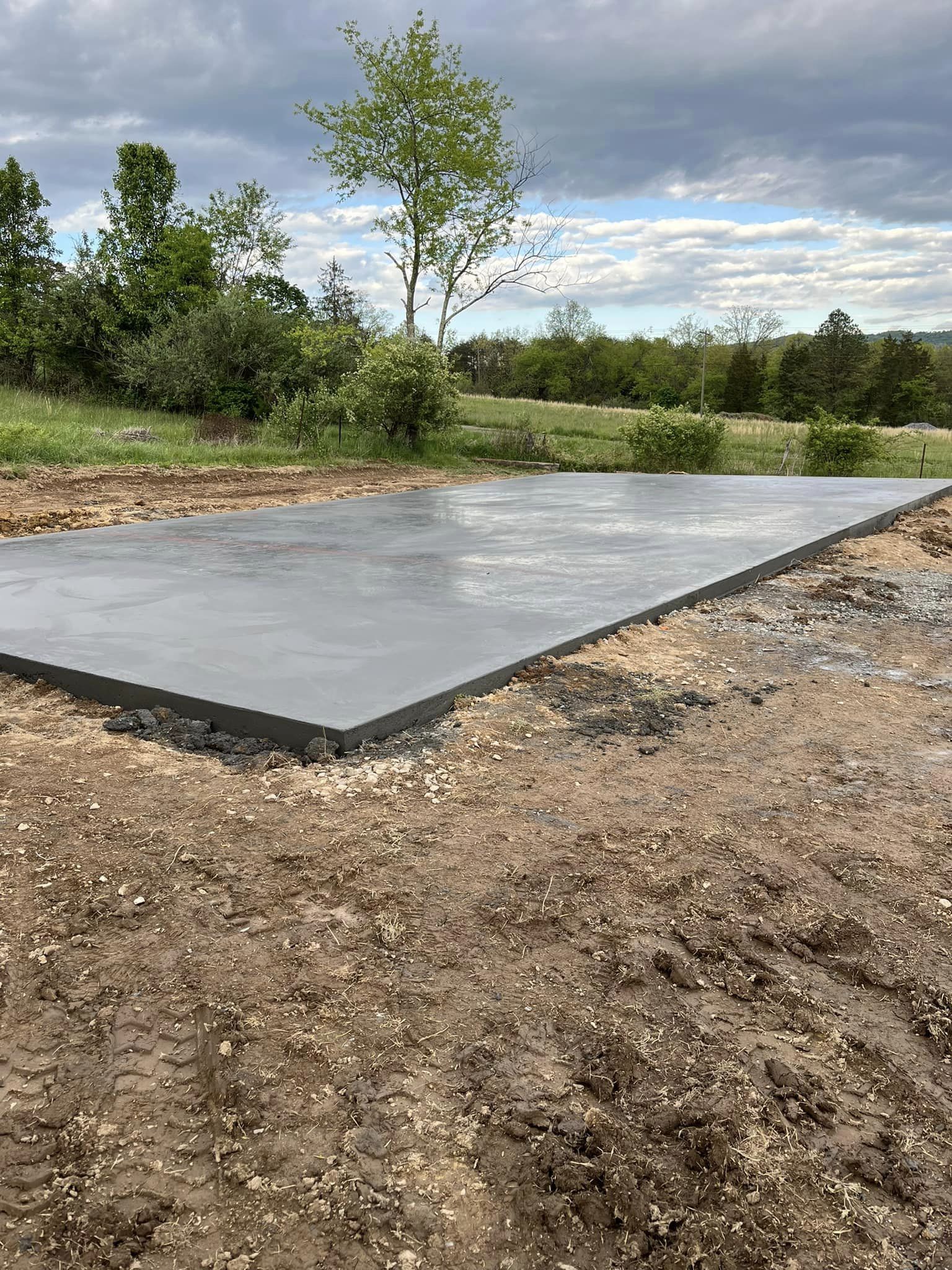 Large Concrete Slab - Mejia's Quality Concrete